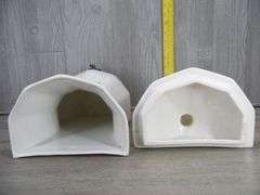 Wall Mounted Water Tank & Lavabo Basin - Dunker Auction