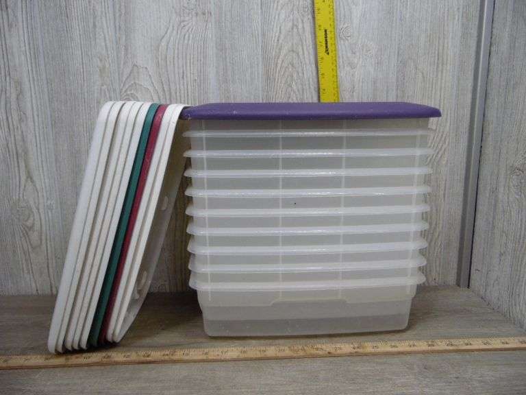 10 Starlite Storage Containers With Lids - Dunker Auction