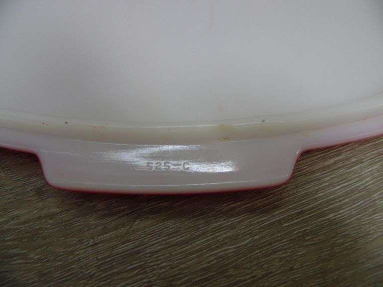 Pyrex Red Hostess Casserole Dish With Lid - Dunker Auction