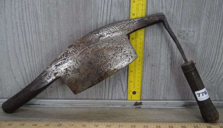 Whiskey Barrel Draw Knife - Dunker Auction