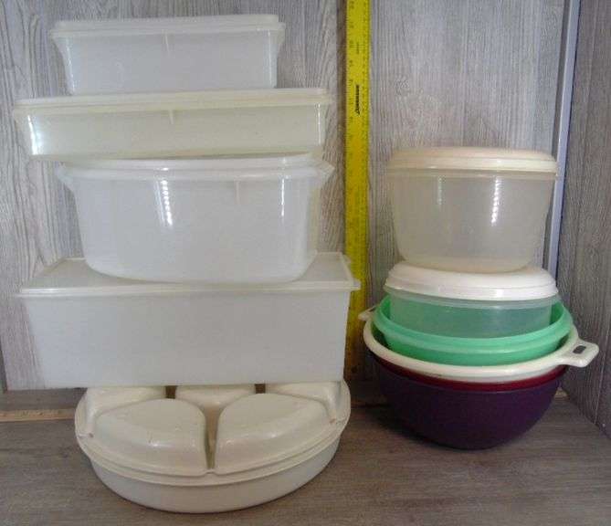 Tupperware & Plasticware - Dunker Auction