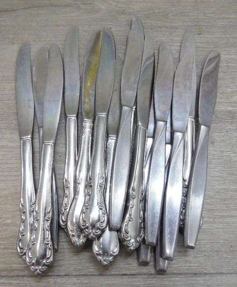 Flatware & Apron - Dunker Auction