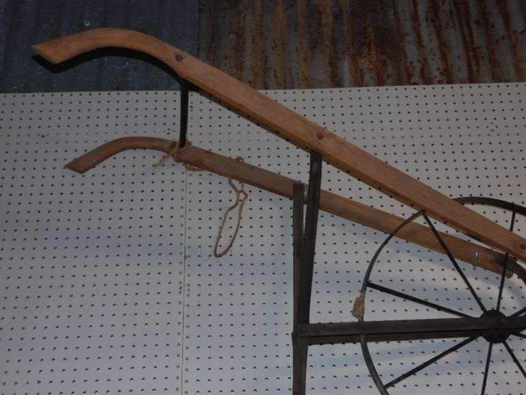 Antique Push-Type Hand Plow - Dunker Auction