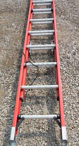 Werner Non-Conductive Fiberglass Ladder - Dunker Auction