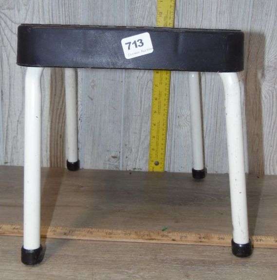 Cosco Step Stool - Dunker Auction