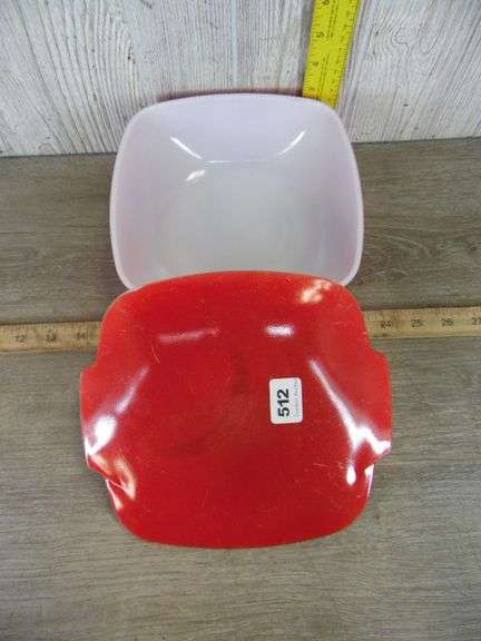 Pyrex Red Serving Bowl With Lid - Dunker Auction