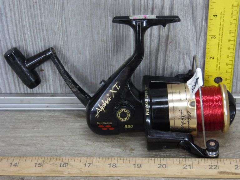 Shakespeare Alpha XT 550 Long Cast Fishing Reel - Dunker Auction