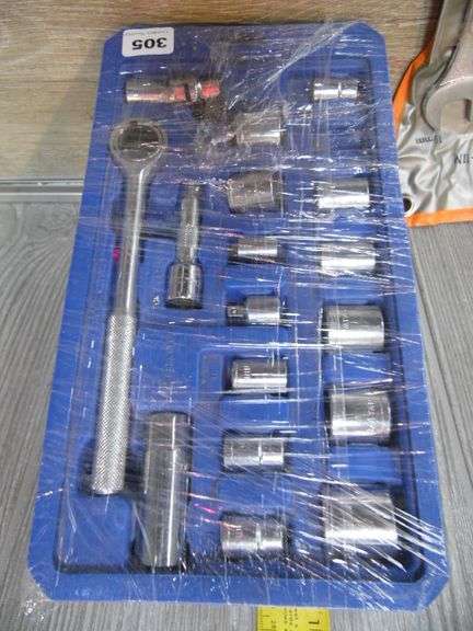 Buffalo 11 Piece Combination Wrench Set & Ratchet & Sockets - Dunker ...