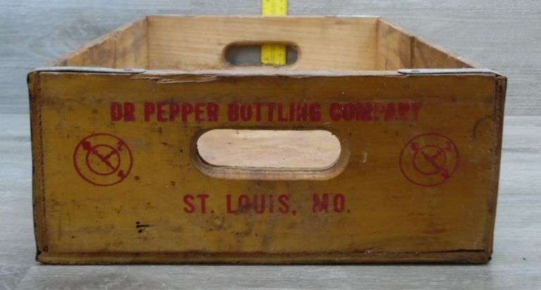 Wood Dr. Pepper Crate - Dunker Auction