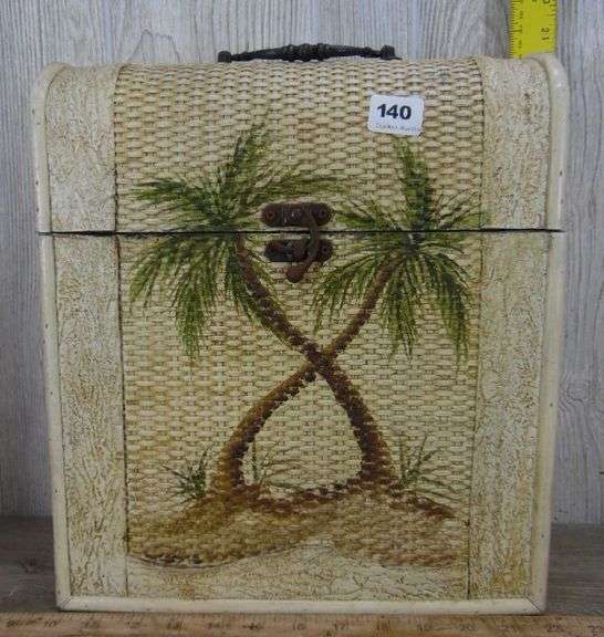 Decorative Palm Tree Box - Dunker Auction