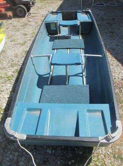 Coleman RAM-X Crawdad Boat - Dunker Auction