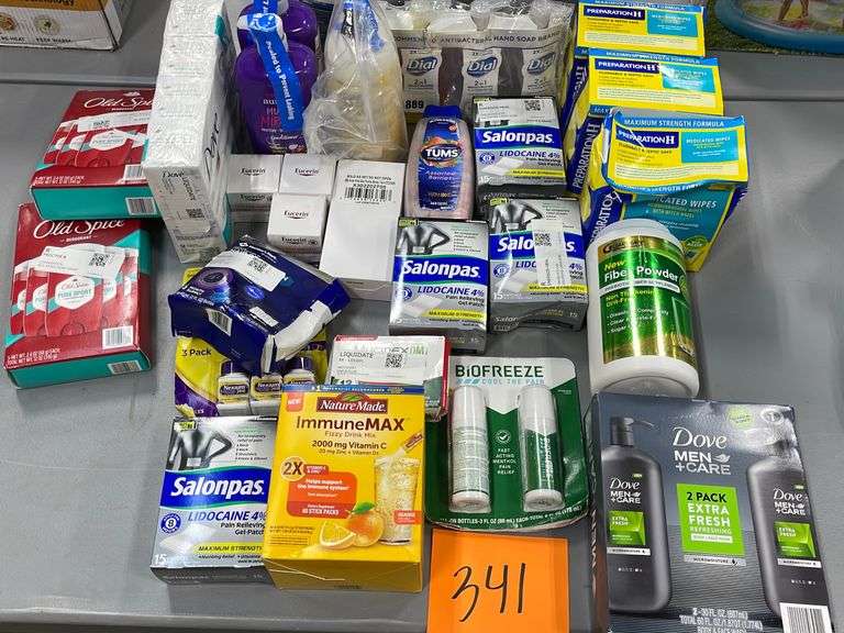 MISC LOT OF HEALTHCARE/ HYGIENE ITEMS - SEE PHOTOS - Earl's Auction Company