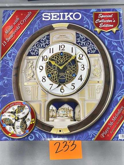 SEIKO WALL CLOCK IN BOX - Earl's Auction Company
