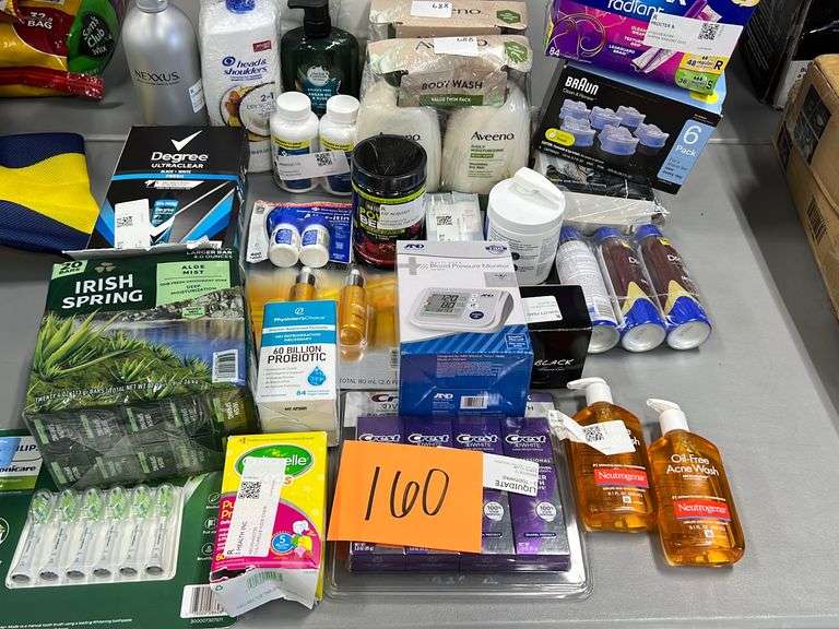 MISC LOT OF HEALTHCARE/ HYGIENE ITEMS - SEE PHOTOS - Earl's Auction Company