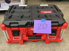 MILWAUKEE PACKOUT LARGE TOOL BOX - Earl's Auction Company