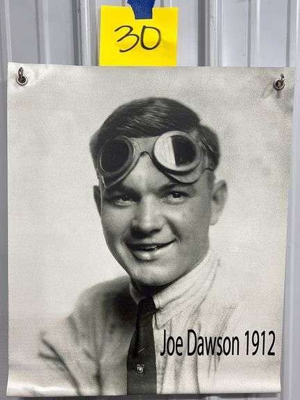 JOE DAWSON 1912 20"x24" BANNER - Earl's Auction Company