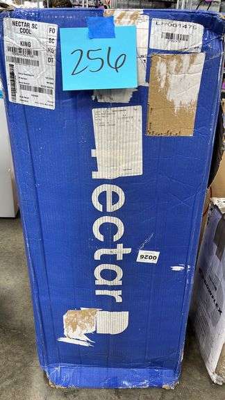 NECTAR KING SIZE MATTRESS IN BOX - Earl's Auction Company