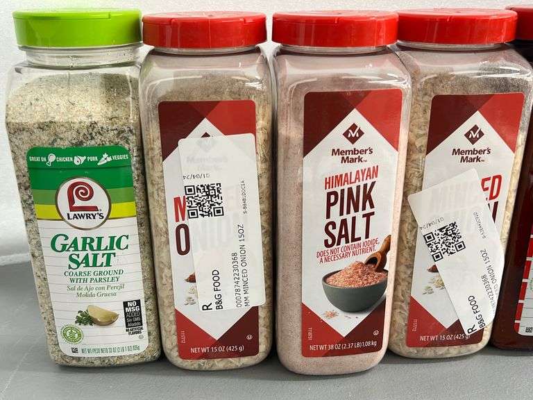 MISC LOT OF FOOD/CONDIMENT ITEMS - SEE PHOTOS - Earl's Auction Company