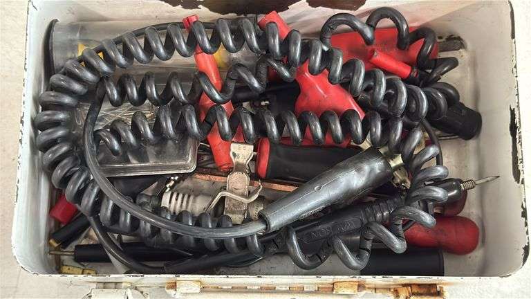 MISC ELECTRICAL TEST CONNECTORS - Earl's Auction Company