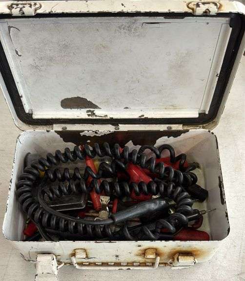 MISC ELECTRICAL TEST CONNECTORS - Earl's Auction Company