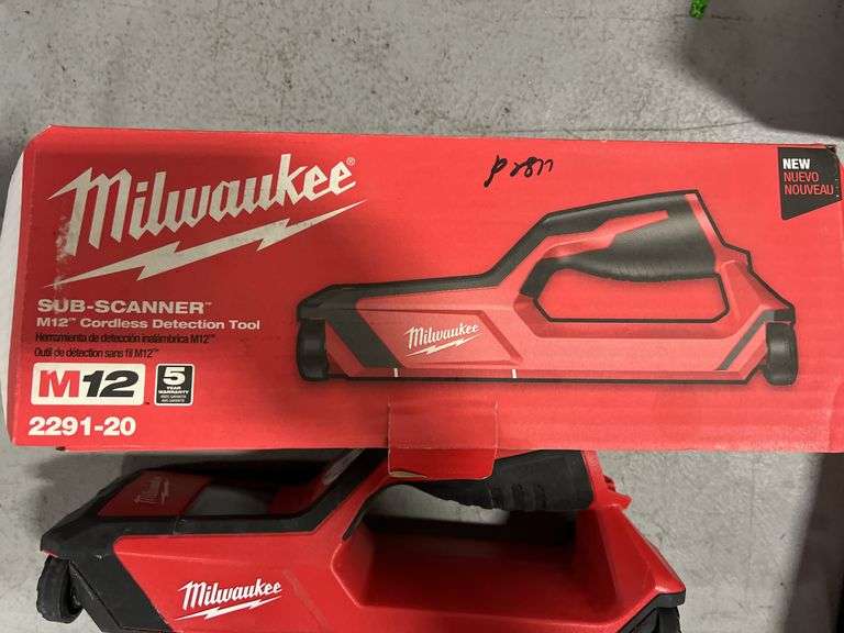 MILWAUKEE SUB SCANNER W/ BOX (TOOL ONLY) - Earl's Auction Company