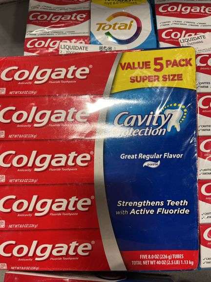 (6) PACKS OF COLGATE TOOTHPASTE - Earl's Auction Company