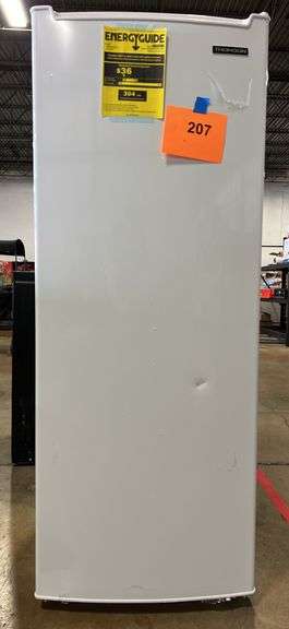THOMSON 6.5CU FT UPRIGHT FREEZER - WHITE - Earl's Auction Company