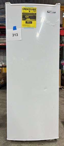THOMSON 6.5CU FT UPRIGHT FREEZER - WHITE - Earl's Auction Company