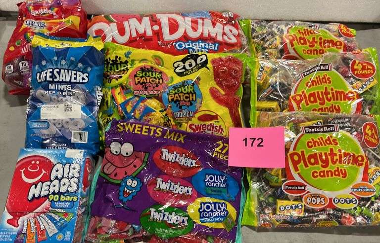 MISC LOT OF CANDY - SEE PHOTOS - Earl's Auction Company