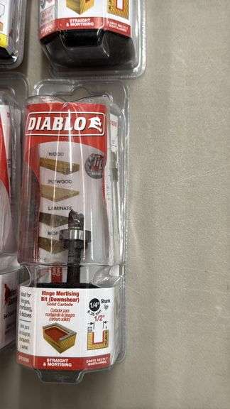(12) DIABLO ROUTER BITS - Earl's Auction Company