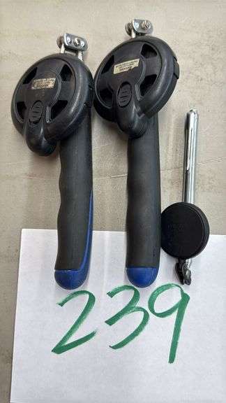 (2) BLUE-POINT LIGHTED INSPECTION MIRRORS - Earl's Auction Company