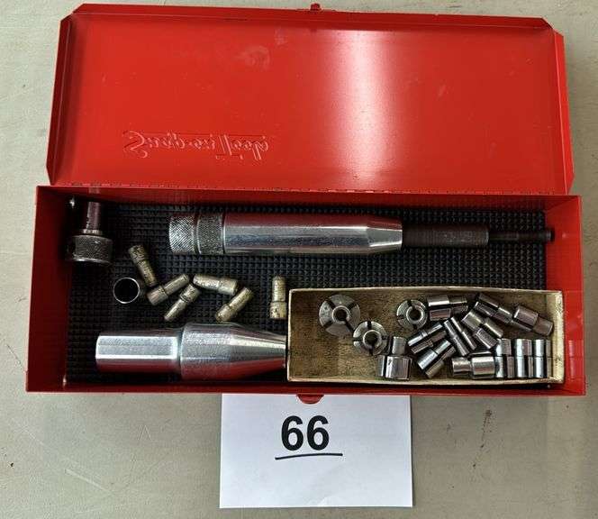 SNAP-ON CLUTCH ALIGNMENT TOOLS IN CASE - Earl's Auction Company
