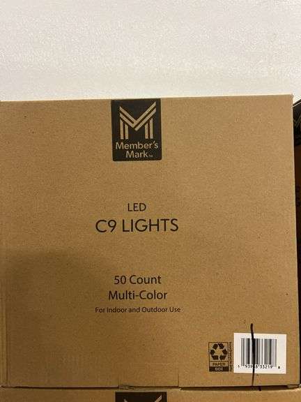 (8) BOXES OF LED C9 LIGHTS - Earl's Auction Company