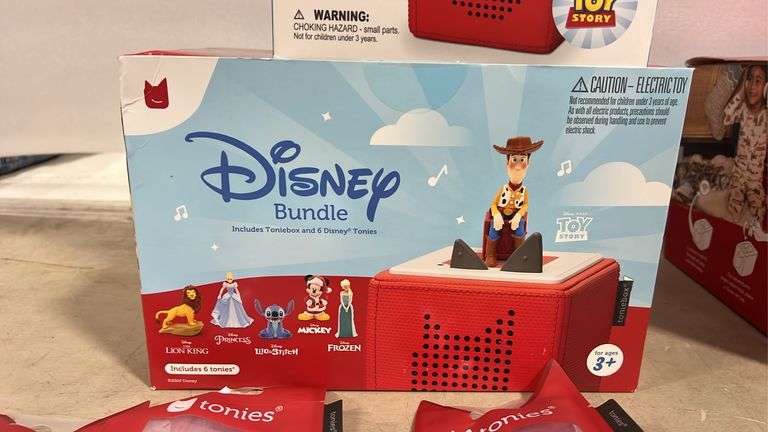 TONIES DISNEY STARTER BUNDLE SET W/ (6) TONIES - Earl's Auction Company
