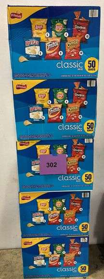 (5) BOXES OF LAYS CLASSIC MIX SNACKS - Earl's Auction Company