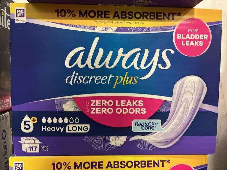 (5) BOXES OF PADS/ TAMPONS - ALWAYS & TAMPAX - Earl's Auction Company