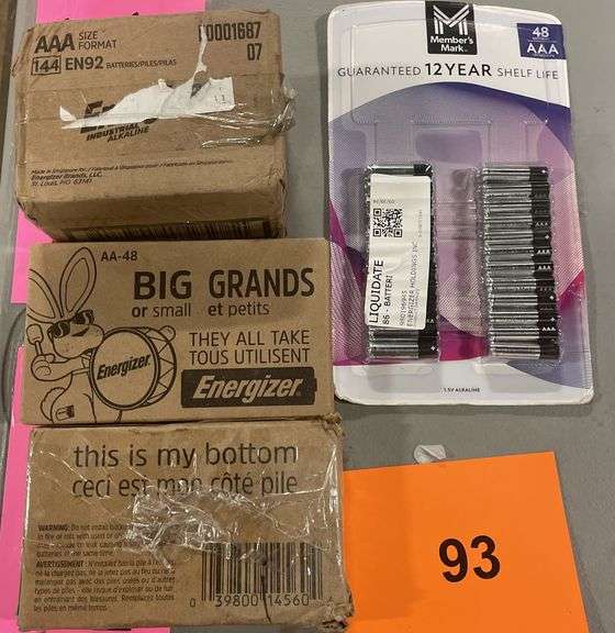 (4) PACKS OF BATTERIES - AA & AAA - Earl's Auction Company