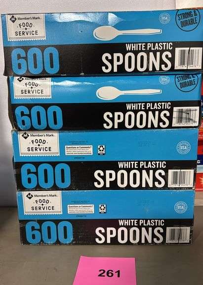 (4) BOXES OF PLASTIC SPOONS - Earl's Auction Company