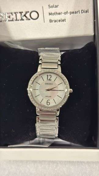 SEIKO WOMENS WATCH W/ BOX (MSRP $350.00) - Earl's Auction Company