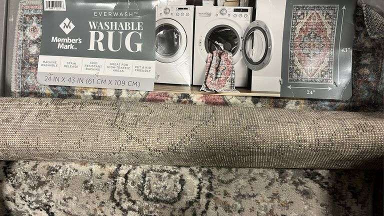 (3) EVERWASH WASHABLE RUGS - 9FTx12FT & 24"x 43" - Earl's Auction Company