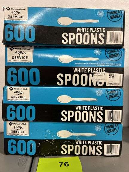 (4) BOXES OF WHITE PLASTIC SPOONS - Earl's Auction Company