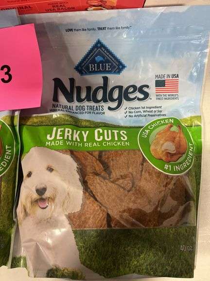 MISC DOG LOT - SEE PHOTOS - Earl's Auction Company