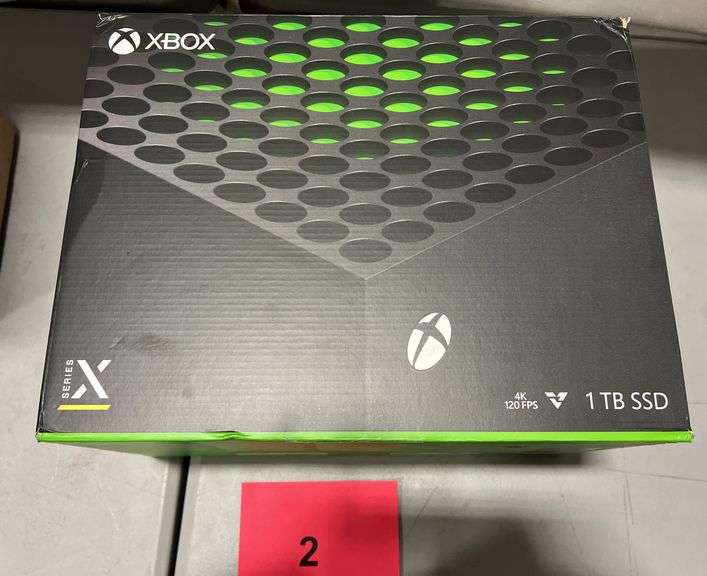 XBOX SERIES X IN BOX - Earl's Auction Company