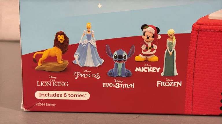 NEW TONIES DISNEY BUNDLE IN BOX W/ (6) TONIES CHARACTERS - Earl's ...