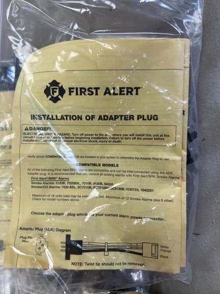 (18) BAGS OF FIRST ALERT SMOKE ALARM ADAPTERS - Earl's Auction Company