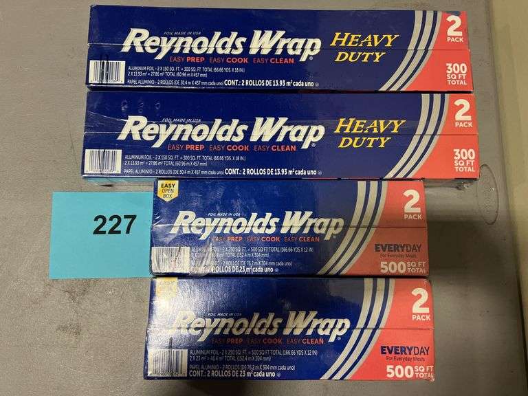 (4) PACKS OF REYNOLDS WRAP - Earl's Auction Company