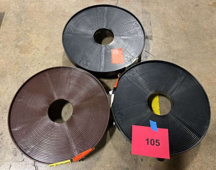 (3) ROUND PLASTIC ROLLING PLANT STANDS - Earl's Auction Company