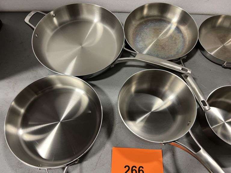 AS IS - 12PC CALPHALON COOKWARE SET - Earl's Auction Company