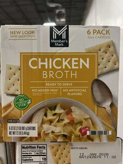 (8) BOXES OF CHICKEN BROTH - Earl's Auction Company