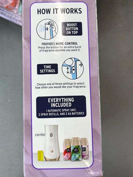 (2) BOXES OF GLADE VARIETY PACK - Earl's Auction Company